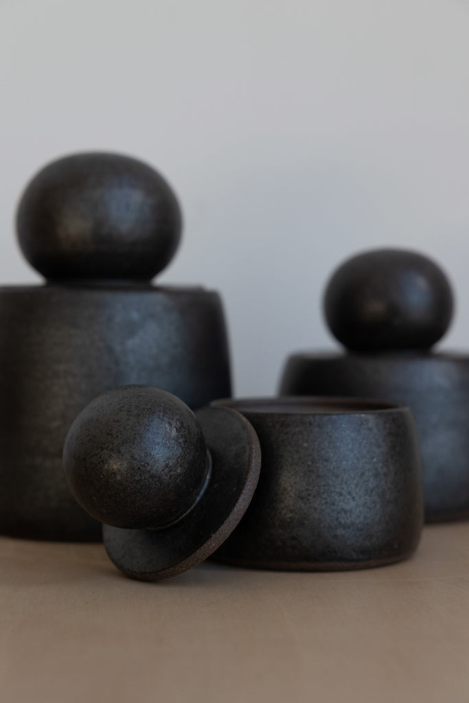 Large Stash Pot in Matte Onyx – The Arc