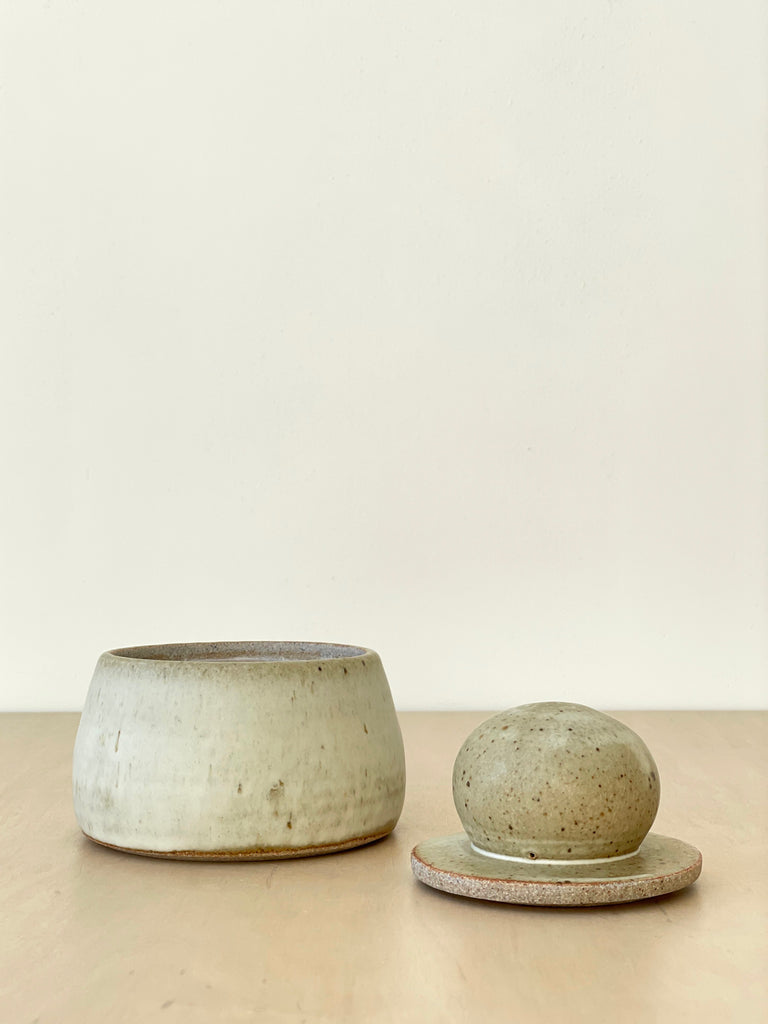 Small Stash Pot in Alabaster – The Arc